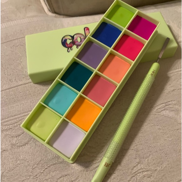 Made by Mitchell | Makeup | Made By Mitchell Colour Case Cream Paints ...